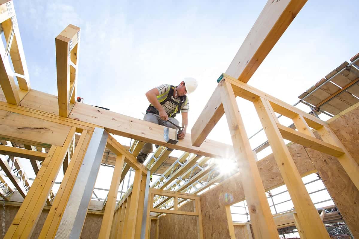 Carpenter Workers' Compensation Insurance | UnderWrite Insurance Svcs